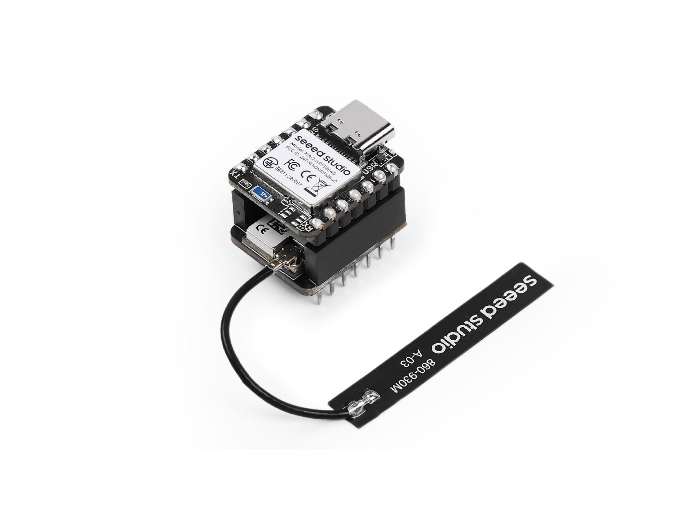 Discover Meshtastic with a XIAO nRF52840 & Wio SX1262 kit